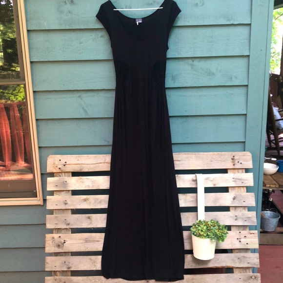 Sparkle & Fade | Dresses | Sparkle Fade Black Lace Cut Out Maxi Dress ...